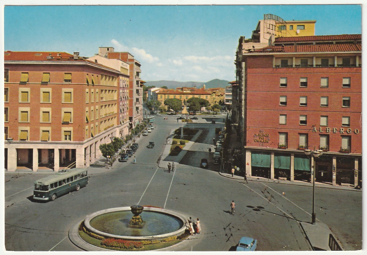 Pisa - Piazza Della Stazione -66496-