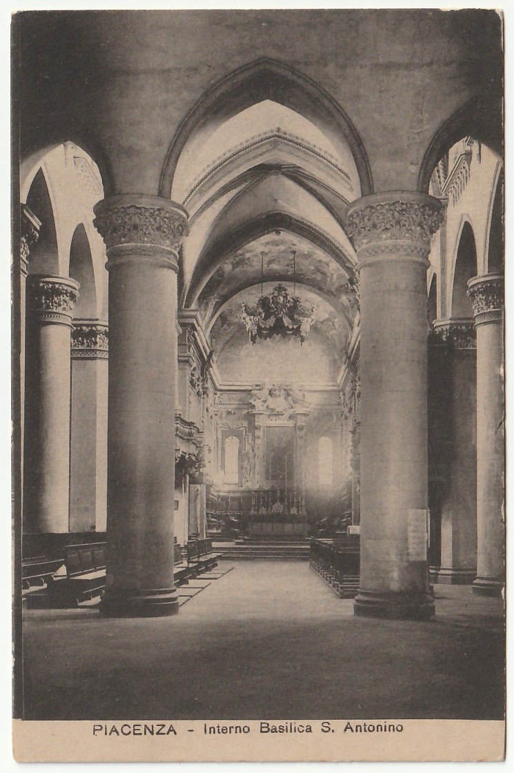 Piacenza - Interno Basilica S. Antonino -88121-