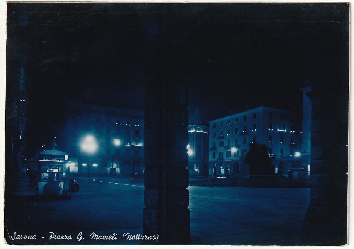 Savona - Piazza G. Mameli - Notturno - Viagg. 1951 -88939-