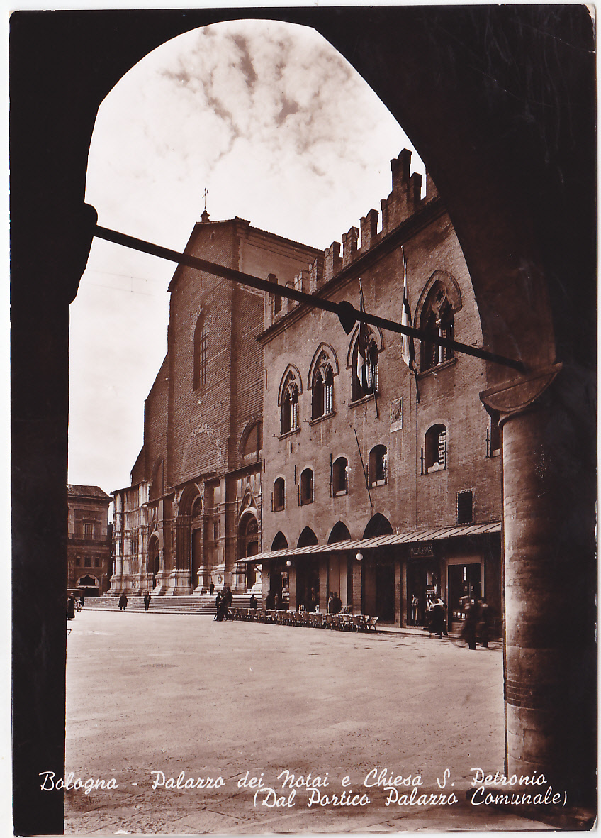 Bologna - Palazzo Dei Notai E Chiesa S. Petronio -86623-