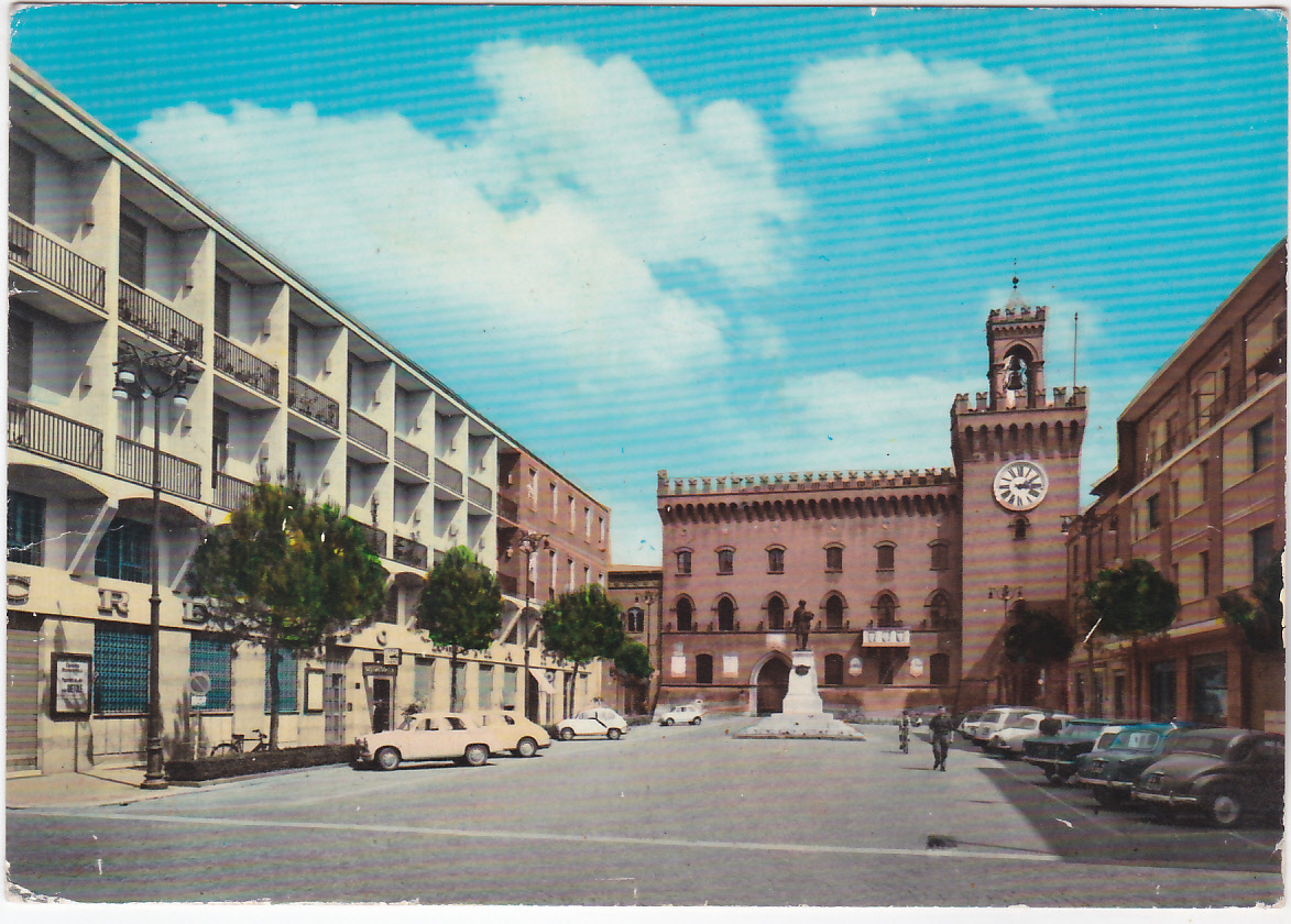 Budrio - Bologna  - Piazza Quirico Filopanti - Viagg. 1964 -86839-